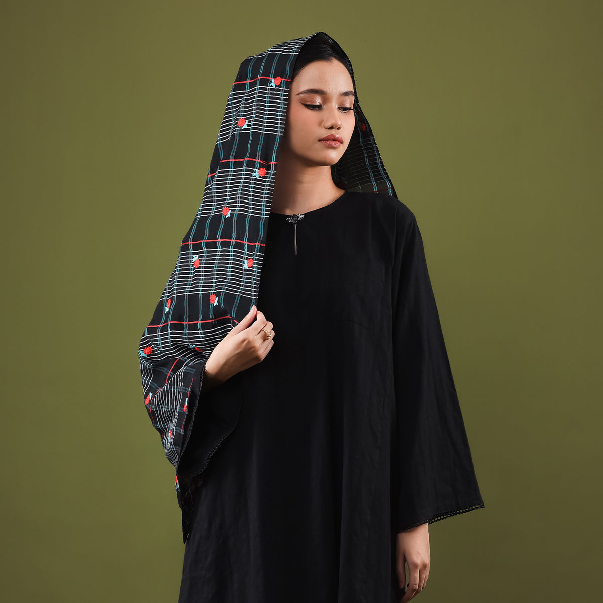 Nadi Selendang - Hitam – Mirzen